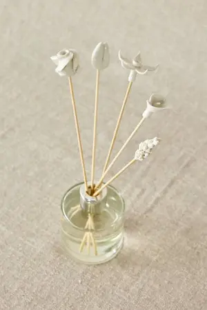 KANJU INTERIORS Country Flowers Diffuser Sticks Set