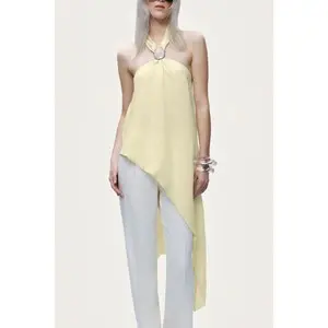 NOCTURNE Sleeveless Halter Blouse