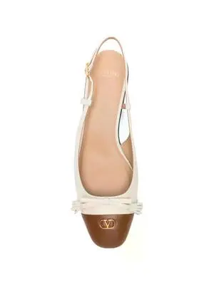 Valentino Garavani Vlogo Signature Slingback Pumps - Neutrals