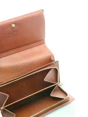 LOUIS VUITTON 2005 Monogram Bi-fold Wallet