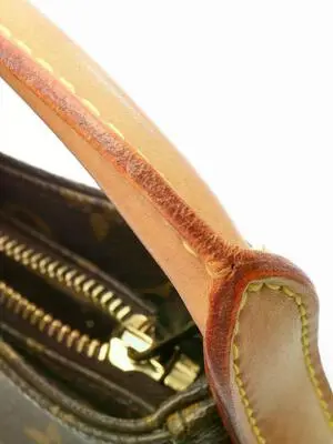 LOUIS VUITTON Gm Looping Monogram Shoulder Bag