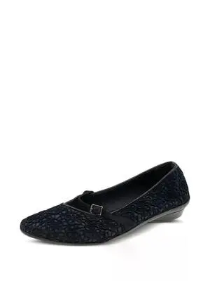 FERRAGAMO Lace Ballet Flats - Black