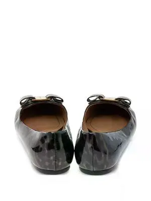FERRAGAMO Vara Bow Detail Ballet Flats