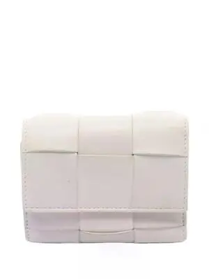 Bottega Veneta 2000s Cassette Maxi Intrecciato Trifold Wallet - White