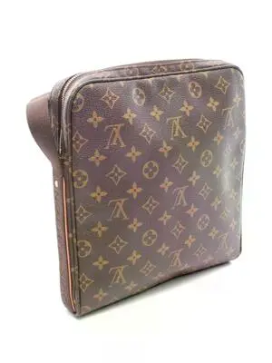 LOUIS VUITTON Monogram Trotteur Beaubourg Shoulder Bag