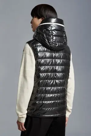 Moncler Akaishi Down Gilet