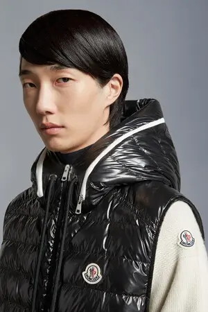 Moncler Akaishi Down Gilet