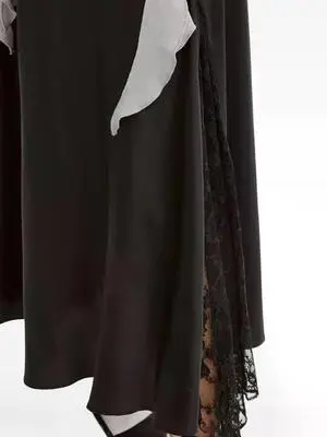 TOUT A COUP Asymmetric Lace Insert Skirt