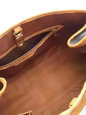 LOUIS VUITTON Batignolles Horizontal Monogram Tote Bag - Brown
