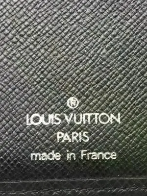 LOUIS VUITTON 2003 Taiga Bi-fold Wallet
