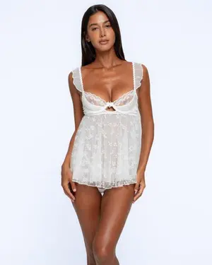 One Empire Eisha Floral Embroidered Mesh Flutter-sleeve Babydoll