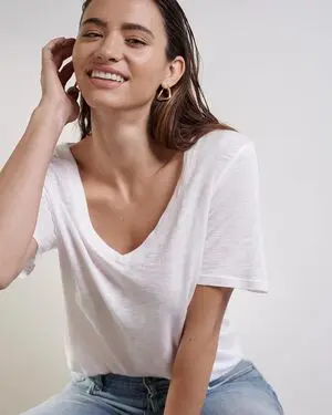Splendid Everly Slub V-neck Tee - White