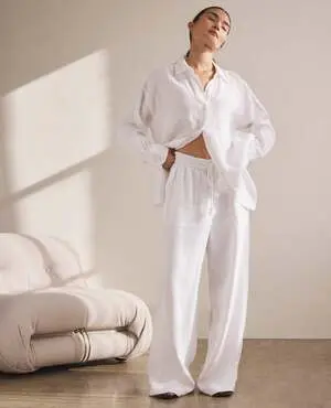 Splendid Stella Linen Paperbag Waist Wide Leg Pants - Scarlet