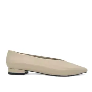 AMIE RAFA Riley Leather Ballet Flats