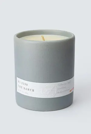 AERANGIS No. 2598 The Ranch Scented Candle - Grey