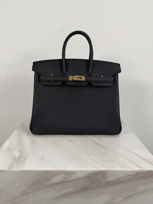 Hermès Birkin Togo Leather Handbag With Gold Hardware - Black