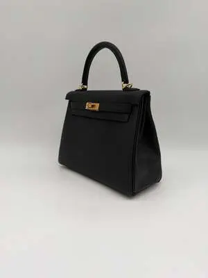 Hermès Kelly 25 Togo Leather Handbag - Black