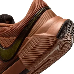 Nike Gp Challenge 1.5 Hard Court Tennis Shoes - Brown