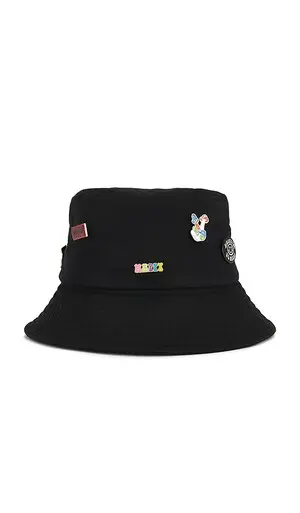 HAPPY CAPS Pin Bucket Hat