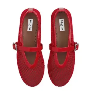 Alaïa Fishnet Ballet Flats With Buckle Strap - Red