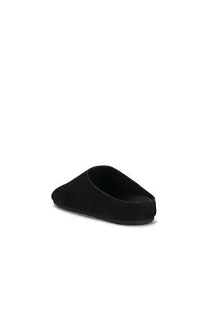 ST. AGNI Suede Mule