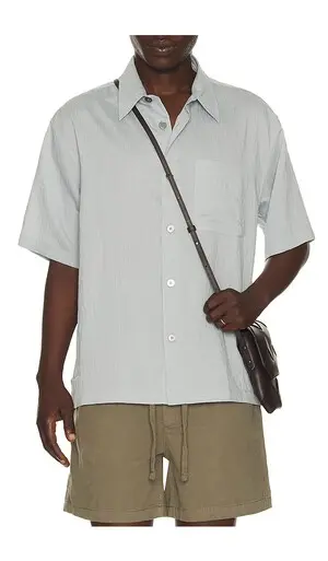 FRAME Light Weight Short Sleeve Shirt In . Also - Slate