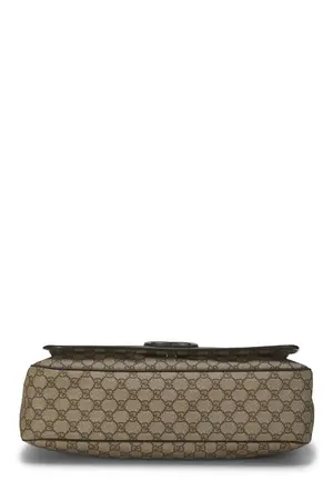 Gucci Gg Supreme Canvas Flap Messenger Bag