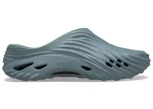 CROCS Echo Wave Clog