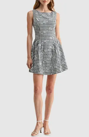 All In Favor Textured Day Dresses