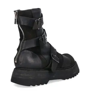 Guidi Buckled Strap Boots