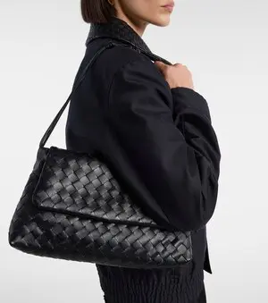 Bottega Veneta Giorno Small Intrecciato Leather Shoulder Bag - Black