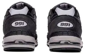 NEW BALANCE 991 Sneakers