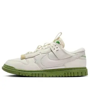 Nike Dunk Low Remastered Sneakers