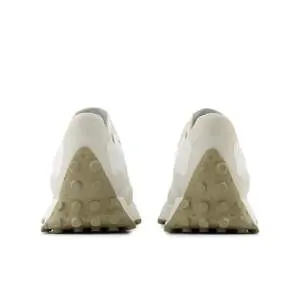 NEW BALANCE 327 Sneakers - White/beige
