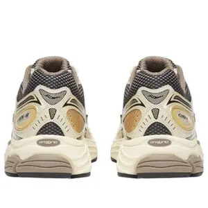 Saucony Progrid Omni Sneakers - Gold