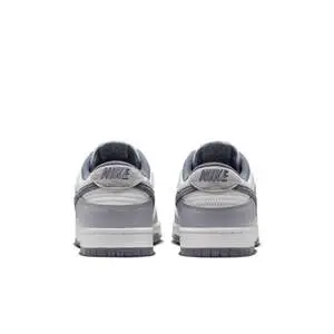 Nike Dunk Low Se Sneakers