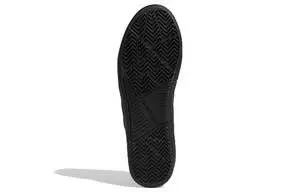Adidas Tyshawn Low Shoes - Black