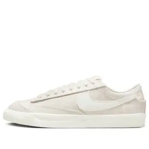 Nike Blazer Low '77 Se Flower Embroidery Sneakers