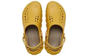 CROCS Echo Clog - Desert Grass