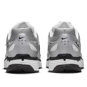 Nike P-6000 Sneakers - Metallic Silver/gray