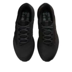 Nike Zoom Winflo Shield Sneakers