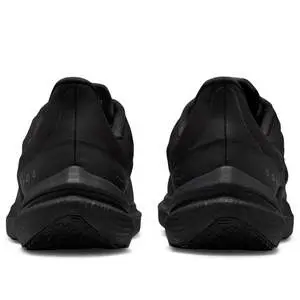 Nike Zoom Winflo Shield Sneakers