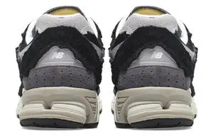 NEW BALANCE 2002r "protection Pack" Sneakers - Black/grey