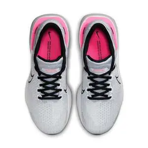 Nike Zoomx Invincible Run Flyknit 2 Athletic Sneakers