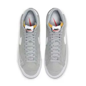 Nike Blazer Mid '77 Suede Sneakers - Grey/white