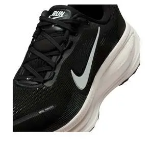 Nike Zoom Vomero 18 Athletic Sneakers - Black/white