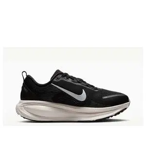 Nike Zoom Vomero 18 Athletic Sneakers - Black/white