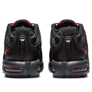 Nike Max Plus Drift Sneakers