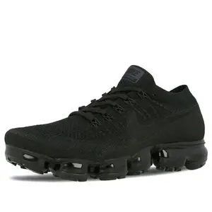 Nike Vapormax "triple 2.0" Athletic Sneakers - Black