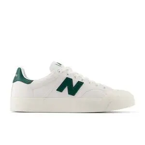 NEW BALANCE Court Shoes - White/green